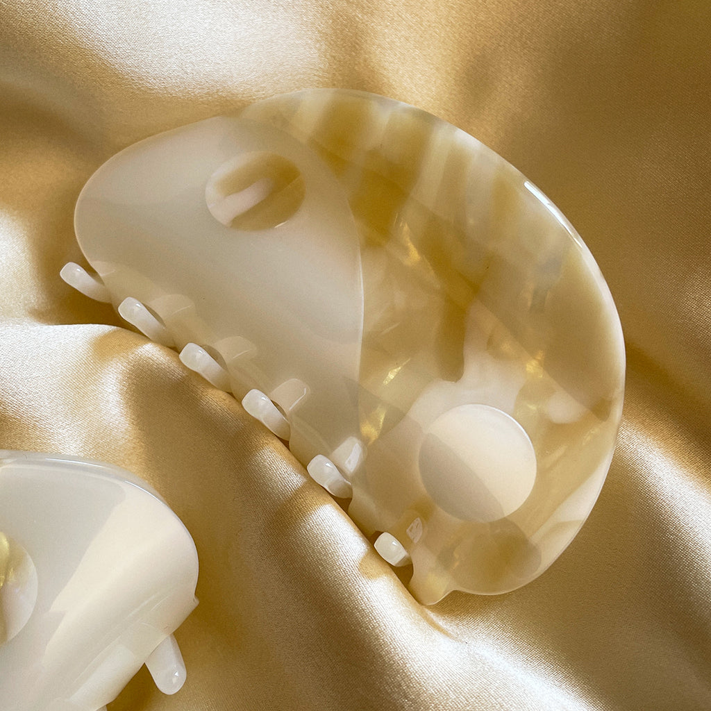 Cream & Sugar Yin Yang Claw | Winona Irene