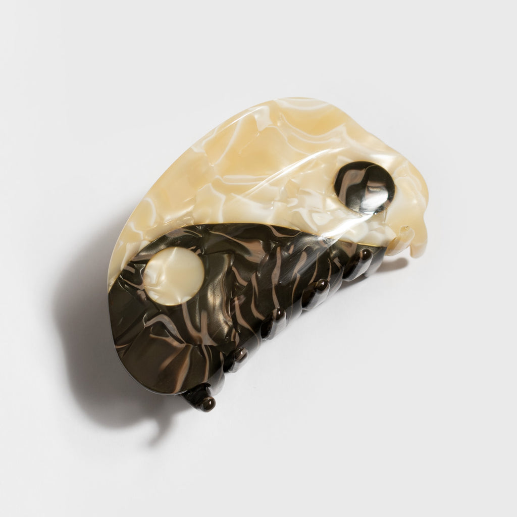 Large Yin-Yang Claw | Winona Irene